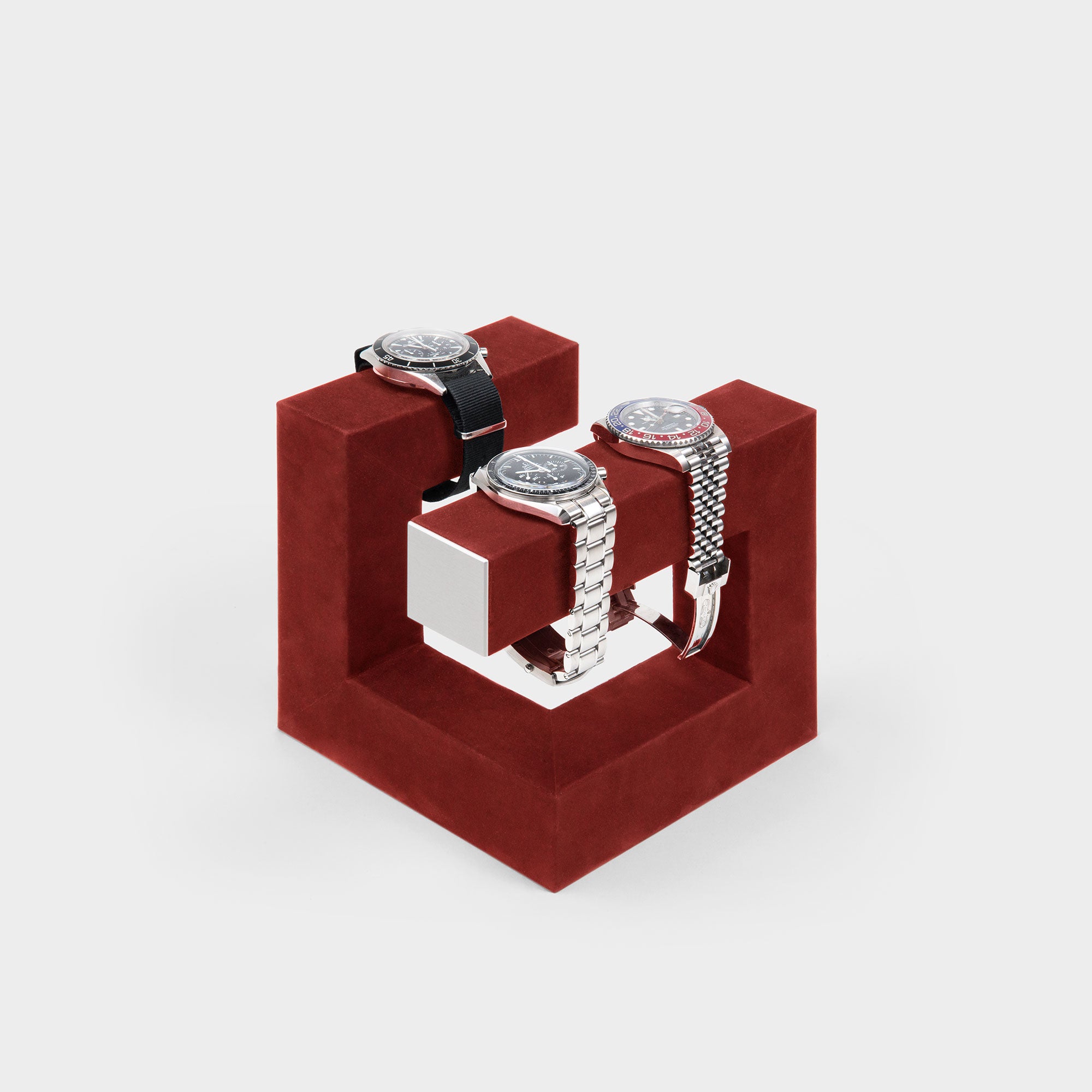 Hudson 3 Watch stand in crimson - Charles Simon